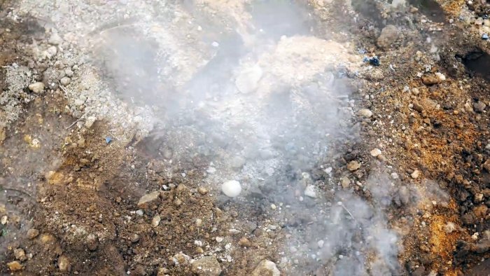 Как запечь 5 кг мяса в яме одним куском